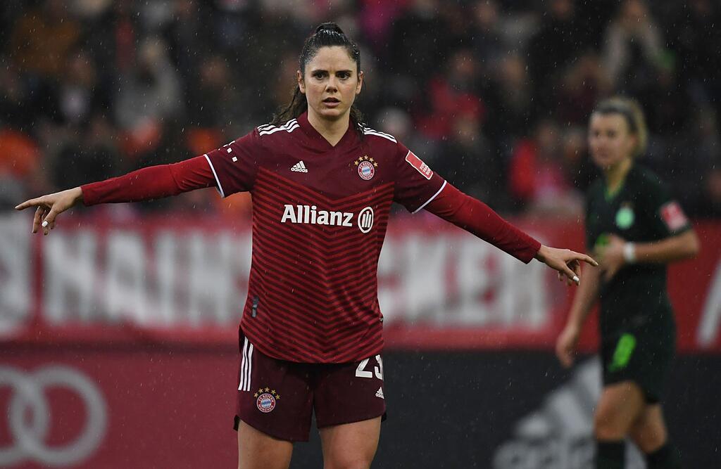 Vertrag bis 2026: Sarah Zadrazil bleibt Bayern-Frauen erhalten ...
