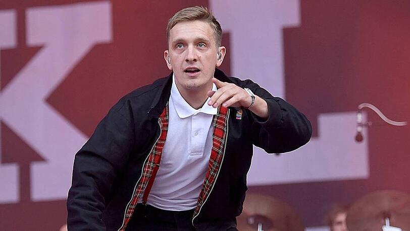 Felix Kummer: Kraftklub-Sänger rappt sich an die Chartspitze ...