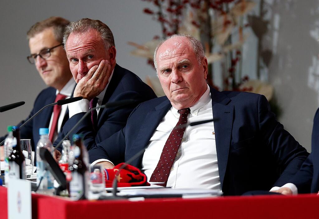 Uli Hoeneß: 11 ikonische Bilder seiner Karriere beim FC Bayern ...