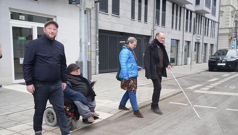 Sicher über die Straße: So soll München barrierefreier werden ...