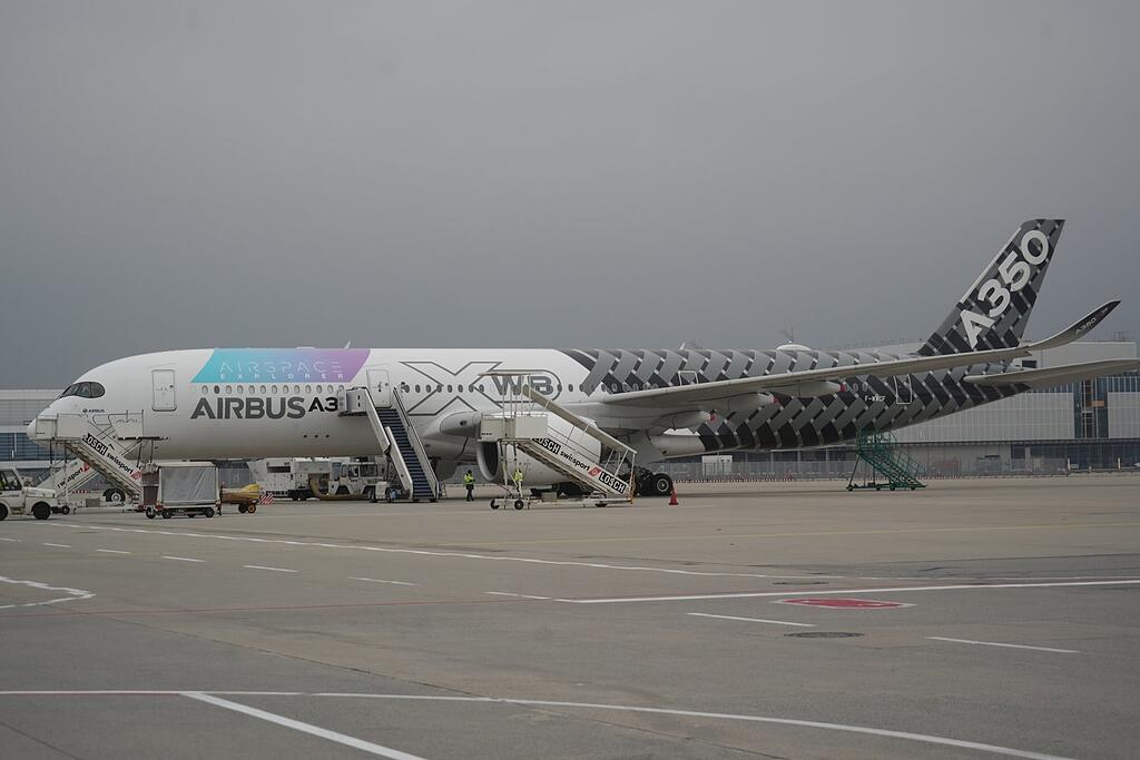 Über 27 Stufen in die Zukunft: Airbus stellt neues Flugzeug vor ...