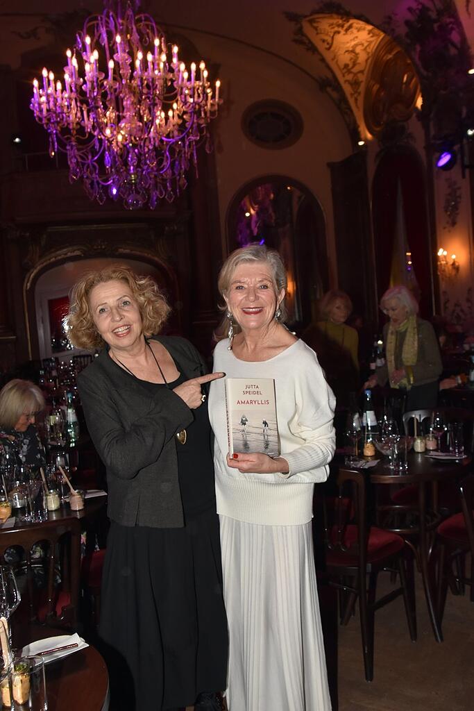 Jutta Speidel feiert gleich doppelt: 70. Geburtstag und neues Buch ...