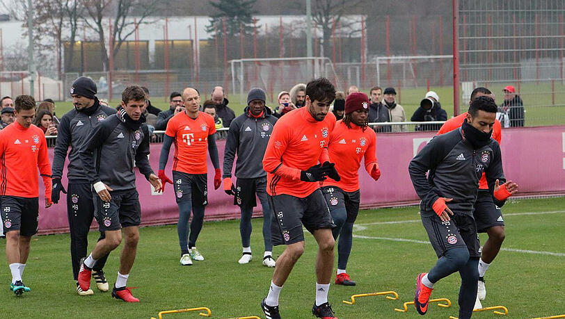 FC Bayern München: Öffentliches Training an der Säbener Straße ...