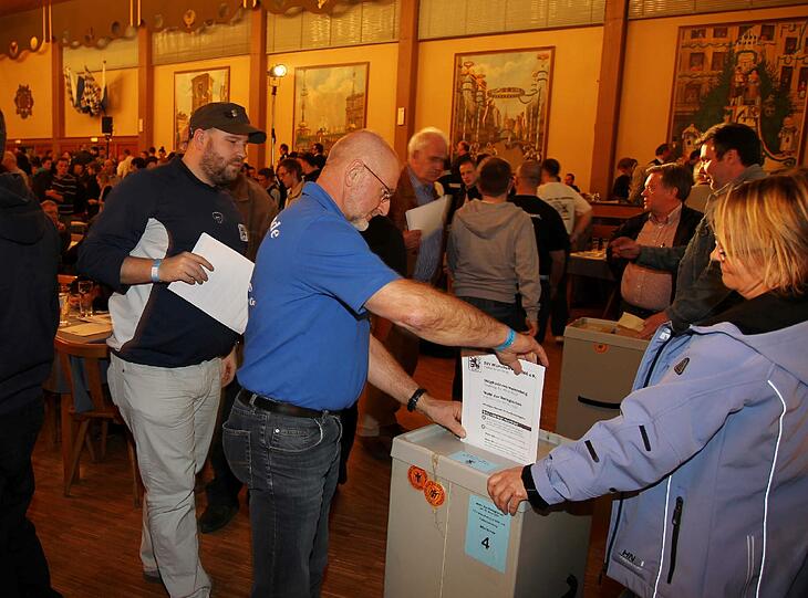 Pro 1860 bringt alle Kandidaten durch | Abendzeitung München