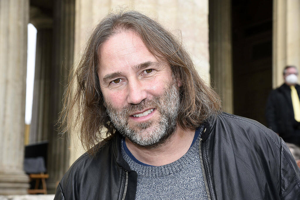 Liedermacher Roland Hefter im Interview: Mia san ned zum Nixtun geboren ...