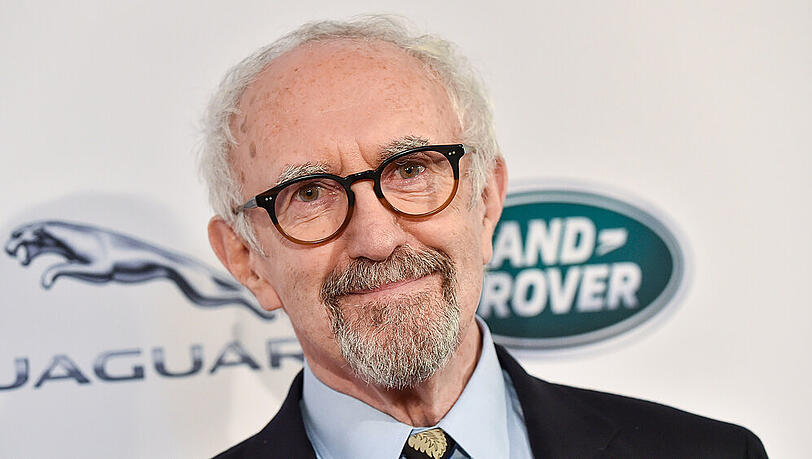 Heuert "GoT"-Star Jonathan Pryce bei "The Crown" an? | Abendzeitung München