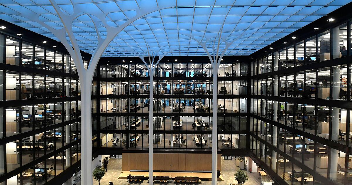 Luxus statt Laptop daheim: Dieser Tech-Gigant in München macht klar, wo ...