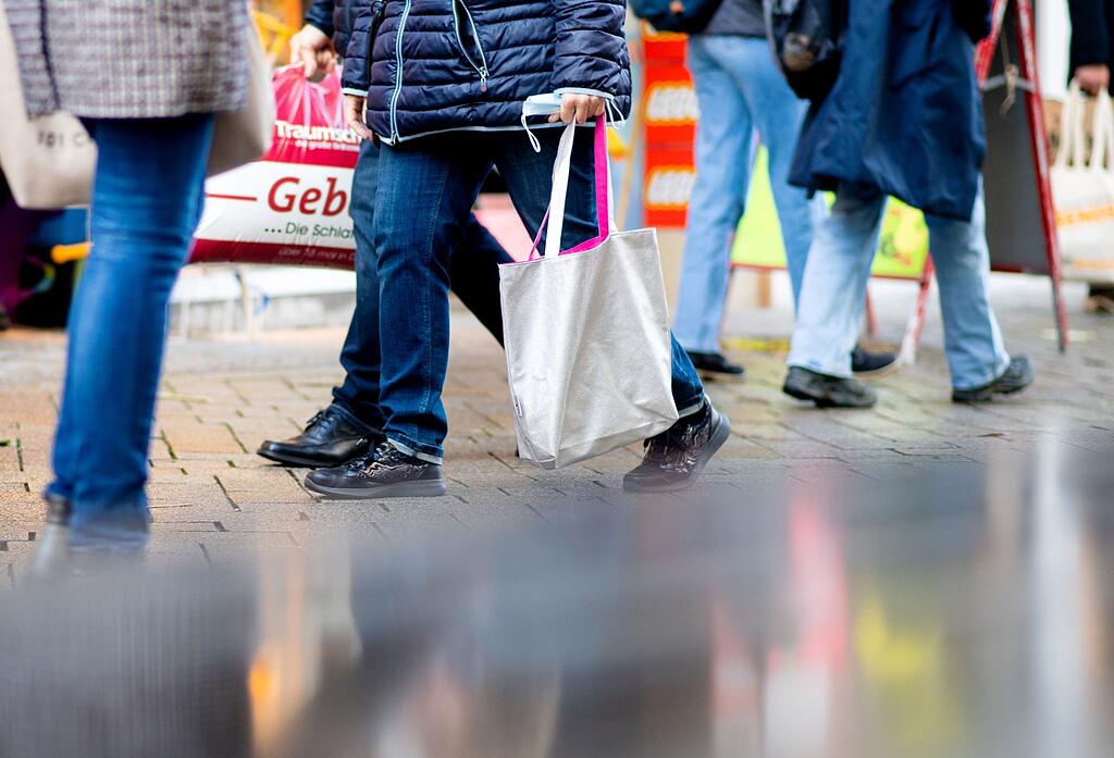 Am Feiertag einkaufen: Diese Läden haben auch an Christi Himmelfahrt in ...