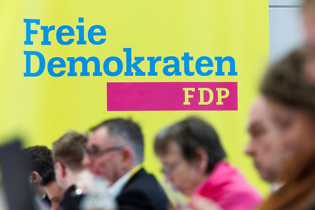 FDP-Mitglieder sollen über Verbleib in Koalition abstimmen ...