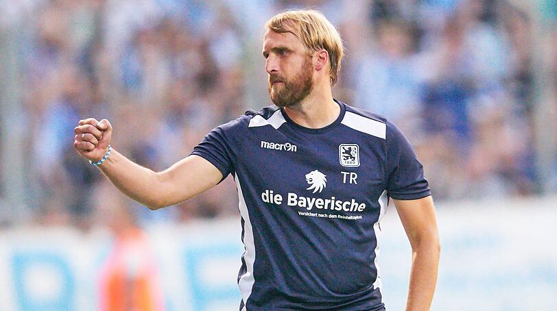 TSV 1860 München: Feier-Biest? Daniel Bierofka nimmt sich Karsten ...