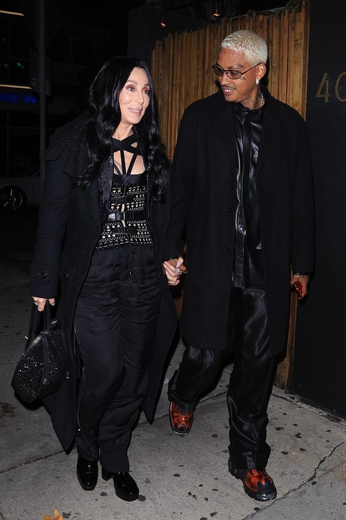 Cher (76) zeigt neuen Freund: Partner ist 40 Jahre jünger ...