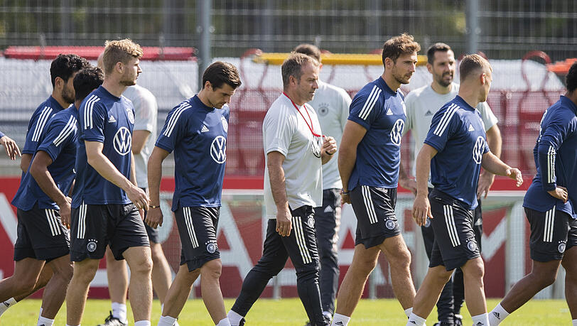 Die doppelte Wohlfühloase für den Bayern-Block bei Flick | Abendzeitung ...