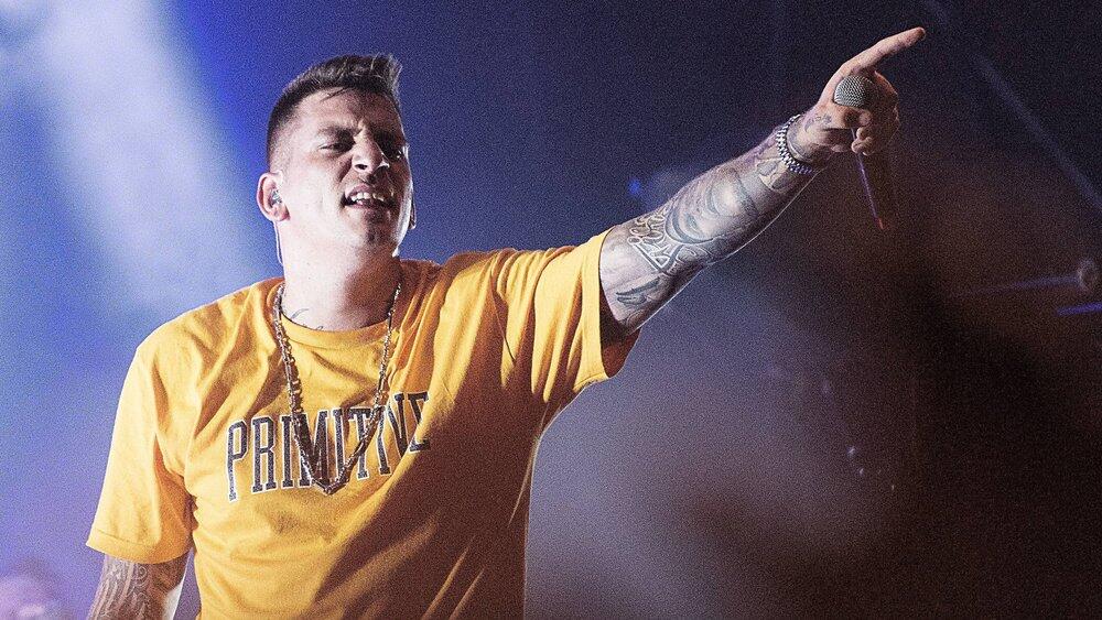 Die neue Nummer eins: Rapper Gzuz erobert die Deutschen Album-Charts ...