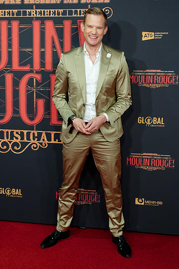 Verruchte VIP-Premiere: Promis lassen es bei Moulin Rouge modisch ...