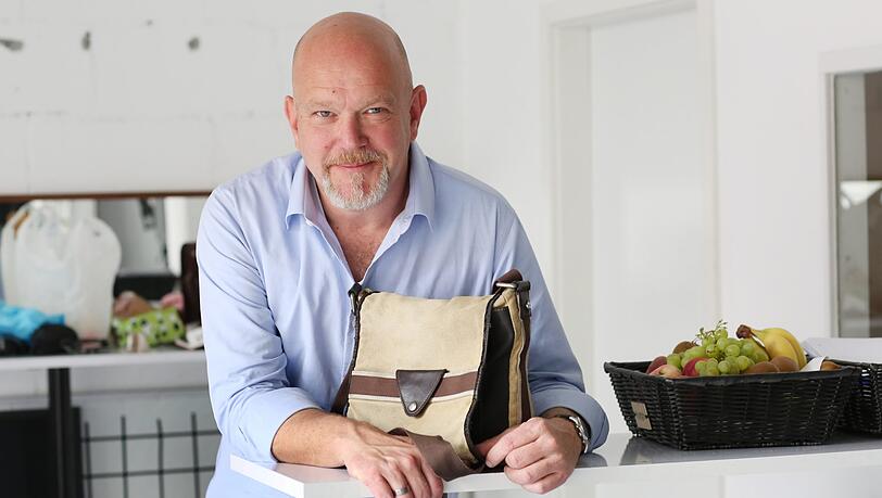 Er entlarvt Abzocker - Besuch bei Peter Giesel | Abendzeitung München