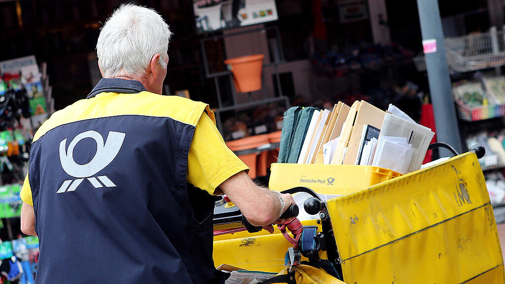 München: Postler zweigt in großem Stil Bargeld und Wertgegenstände ab ...